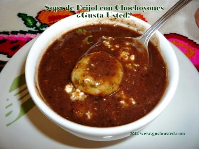 Gusta Usted | Sopa de frijol con chochoyones gran receta - Gusta Usted